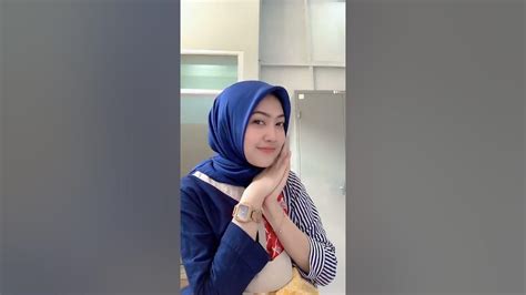 Cewek Jilbab Cantik Joget #Shorts #Cewek #Jilbab #Cantik #Hijab # ...