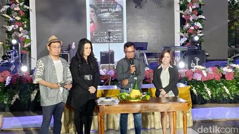 Jajal Peruntungan Dunia Bisnis Tia Afi Bikin Wedding Organizer