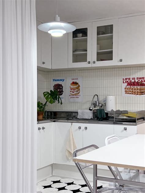 구옥 빌라 셀프 인테리어 01주방 시트지 타일 시트지 페인트칠 걸레받이 데코타일 네이버 블로그