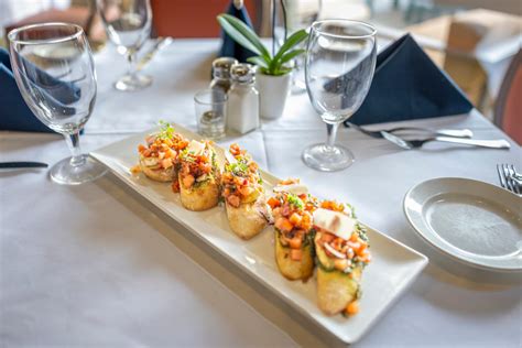 Mere Bulles Restaurant About