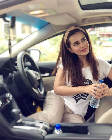 8 Hot Sexy Kompal Iqbal Khan Bikini Pics