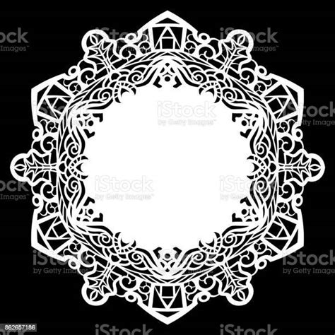 레이스 라운드 종이 받침 용 냅킨 레이스 눈송이 인사말 요소 레이저 컷 템플릿 케이크 장식 벡터 삽화 탁상용 가위에 대한 스톡