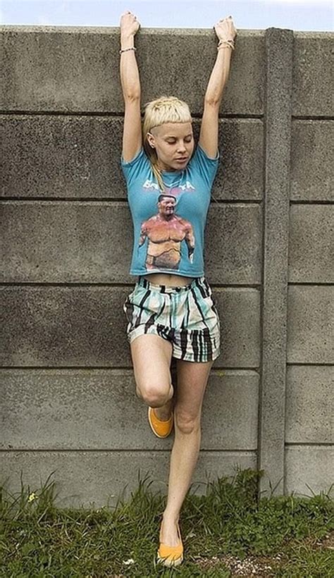 Pin By Vanja Pienkovski On Yolandi Yolandi Visser Die Antwoord Fashion