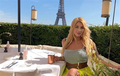 НЕОДОЛИВА УБАВИНА МАКЕДОНСКА МАРИЈА ПИЈАНМАНОВ