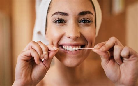 5 Steps To Floss Your Teeth The Right Way