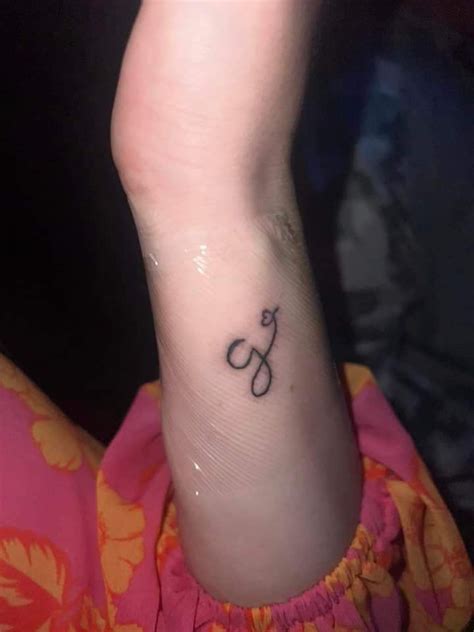 Haha Drues Followers Showing Her They Have The Same Tattoo 💀😂 R