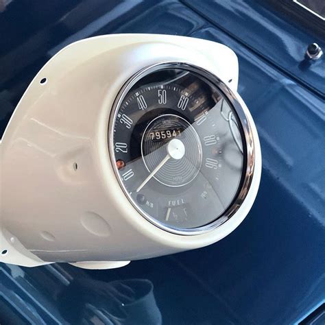 Classic Car Analog Clock