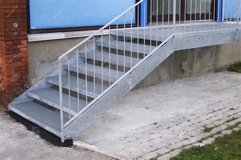 Прессованные ступени от производителя, купить по выгодной цене в Москве