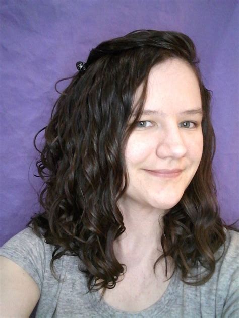 Whats The Difference Between Wavy And Curly Hair Wavy Hair Care