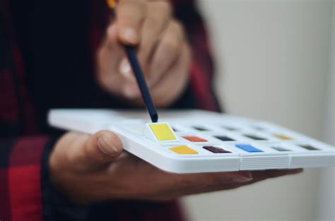 실내 공예 그림 디 아트 미술 미술 워크샵 미술 재료 미술용품 붓 붓놀림 색 이론 손 수동 기술 수채화 수채화 그림 수채화 예술 시각 예술