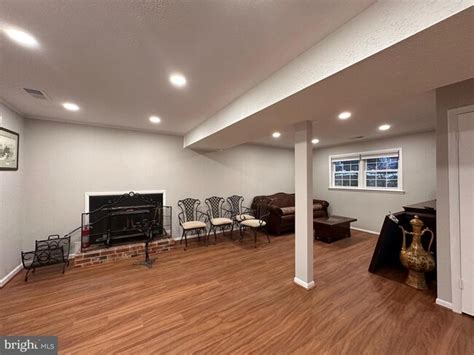 3236 Holly Berry Ct Falls Church Va 22042 House Rental In Falls Church Va