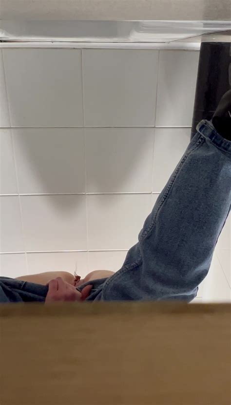 Spy Wc Pee ThisVid Com