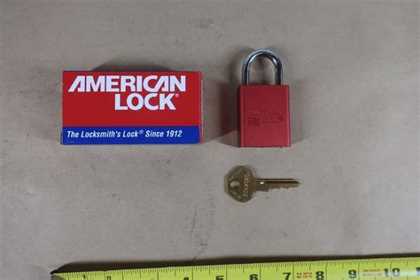 Cadenas Pour Cadenassage En Aluminium Rouge Continental Auctioneers