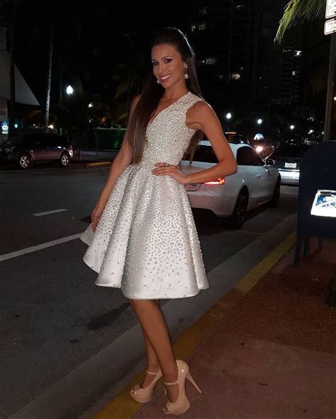 Rosmeri Marval On Instagram “muy Sencilla Por Las Calles De Miami 😂😂😂