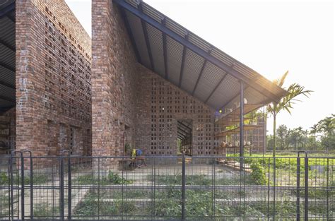 galeria de oficina terra cotta tropical space 26
