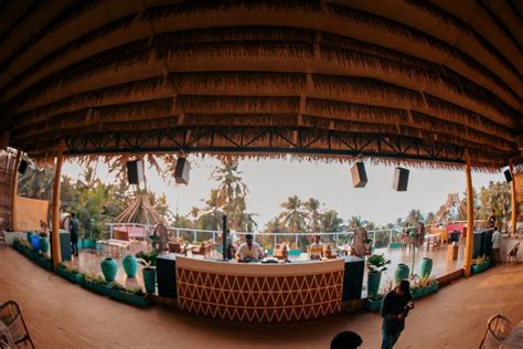 Occo Vagator Makes Room For A Stunning Beachside Restaurant Bar
