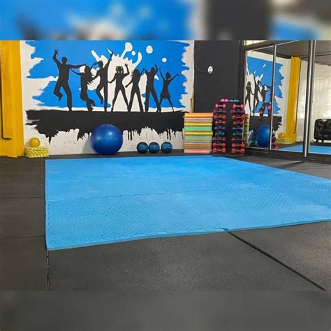 باشگاه بدنسازی رشت بهترین باشگاه بدنسازی و تی آر ایکس در رشت حجره جو