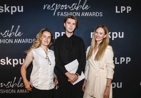 Asp W Łodzi 30 Emerytowanych Nauczycieli Wystawi Swoje Prace Z Okazji 80 Lecia Szkoły ŁÓdŹ Pl