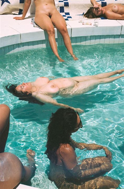 Group Of Nude Girls The Fude Experience
