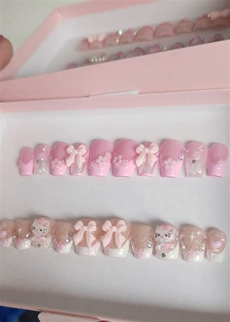 Cutesy Bow Hello Kitty Nails Hello Kitty Nails Cat Nails Nails