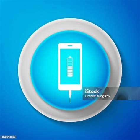 스마트폰 배터리 충전 아이콘 파란색 배경에 고립입니다 전화는 낮은 배터리 충전과 Usb 연결 블루 원형 버튼입니다 벡터 일러스트 레이 션 3차원 형태에 대한 스톡 벡터 아트