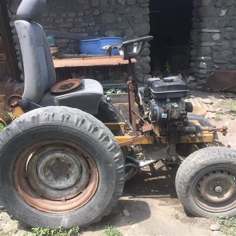 ხელნაკეთი ტრაქტორები