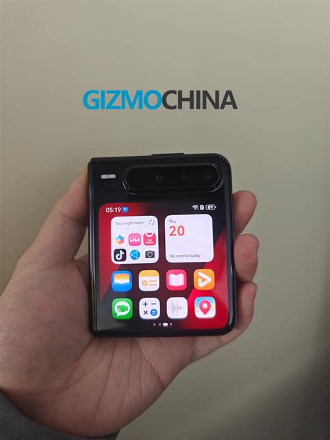 Heres A Closer Look At Huaweis Bold New Pura X Flip Phone Gizmochina