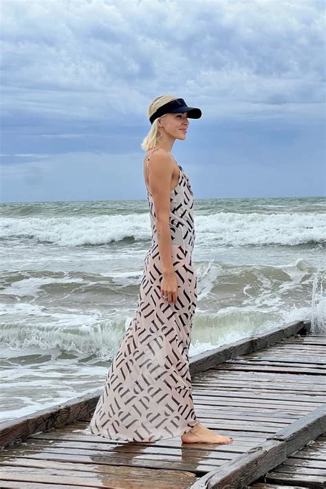 LOGO LONG NUDE Svecane Haljine Jovana Petkovic