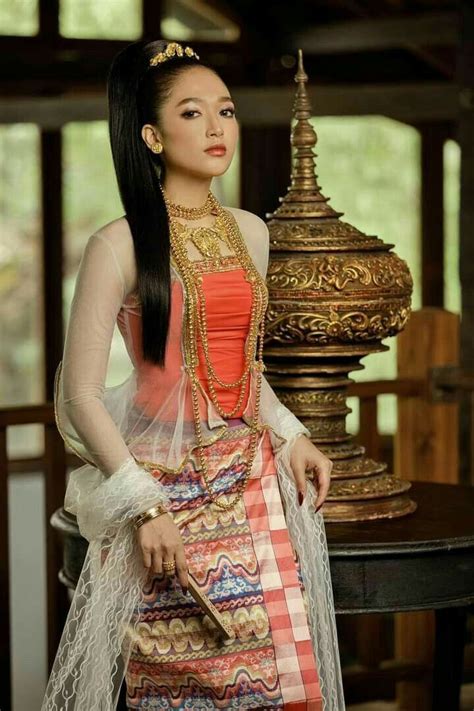Pin By Zin Nyein On Beautiful Burmese Wedding Dress For Brides