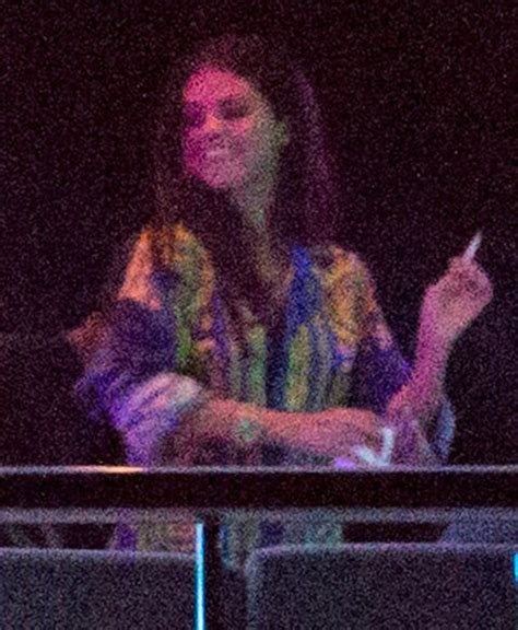 Selena Gomez Smoking Cigarettes