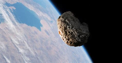 아하 우주 직경 18km올해 가장 큰 소행성 곧 지구에 근접한다