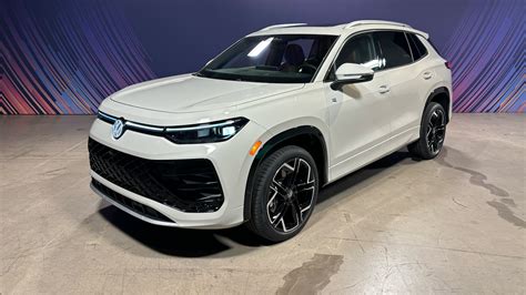 2025 Volkswagen Tiguans 8 Cool Things Automotive News