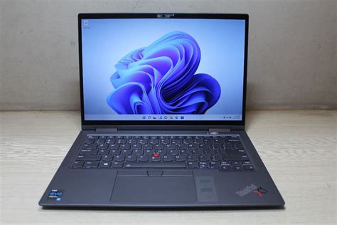 Lenovo Thinkpad X1 Yoga Gen 6 I7 1185G7 Ram 32GB SSD 512gb Convertible 2IN1 Touchscreen