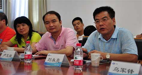 陕工学院党委副书记刘远亮一行来访 公司新闻 公司动态 中文 重庆渝硕重型机械有限公司