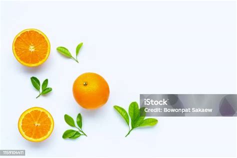 높은 비타민 C 육즙과 달콤한 흰색에 녹색 잎신선한 오렌지 과일 가냘픈에 대한 스톡 사진 및 기타 이미지 가냘픈 과일 디톡스 Istock