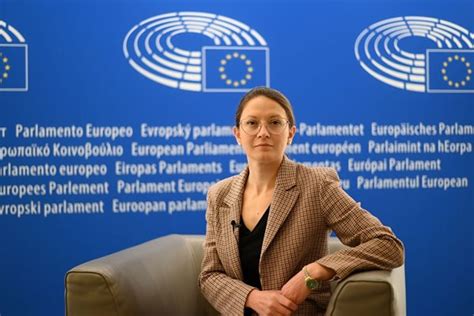 Цветелина Пенкова На първо място защитавам националния интерес