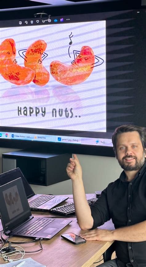 Roastednuts Roastedalmond Roastedpeanuts Mixnuts Healthnuts