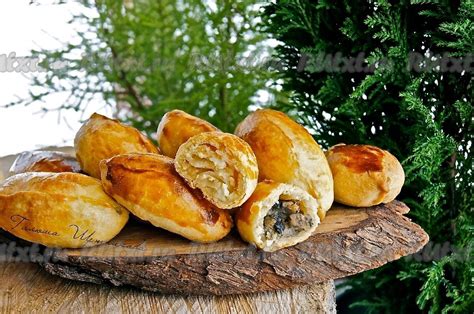 Пирожки из слоеного теста 13 фото в рецепте