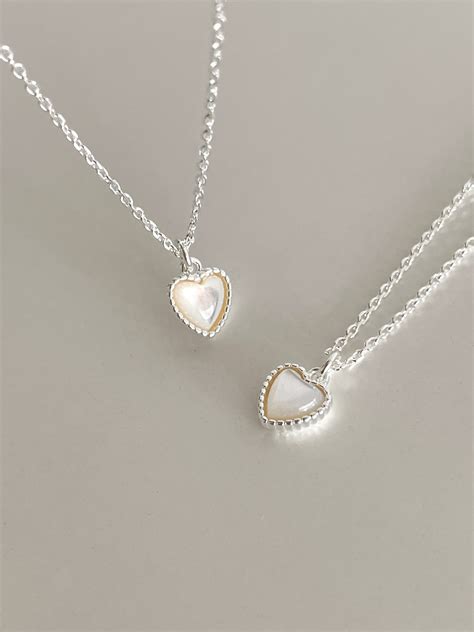 925silver 오로라 자개 볼록 미니미 하트 목걸이 에이블리