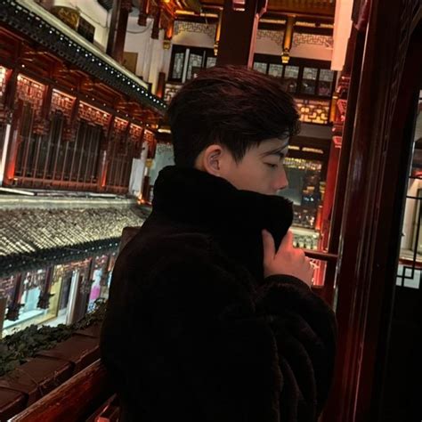 「不起訴不代表沒做」 「交往過不代表合意性交」 哇靠 現在人很喜歡發病是不是啊？ 那你被前任抓出來告性侵 不起訴就說「不代表你真的沒做 只是我