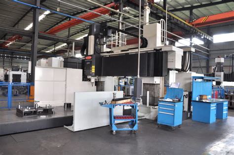 China Factory Multi Axis Articulated Robots Are Used In Assembly Line