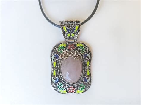 Ръчно изработени елегантни винтидж бижута за секси жени