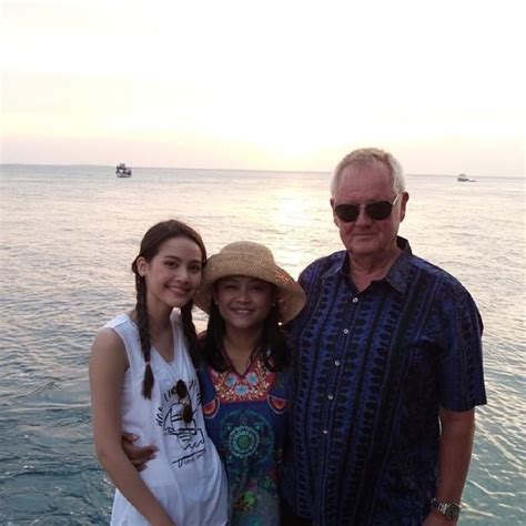 Yaya Urassaya Father