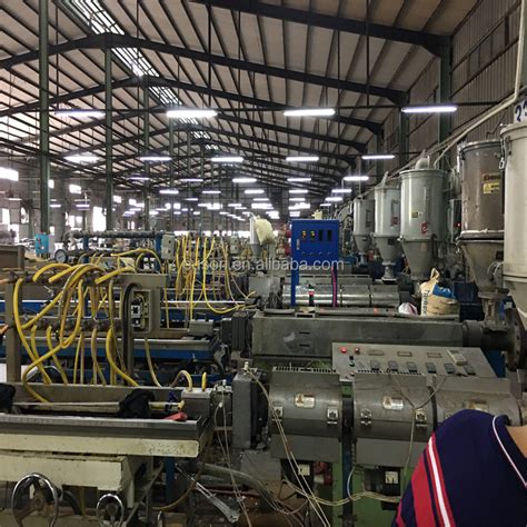 사용자 정의 플라스틱 압출 Led 빛 디퓨저 튜브 램프 선형 스트립 광장 커버 확산 폴리 카보네이트 Pc 아크릴 Pmma