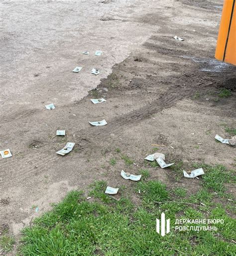 ДБР Судитимуть правоохоронця за корупцію під час затримання викинув