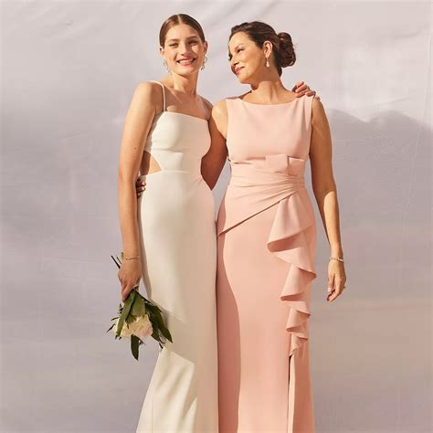 33 Best Mother Of The Bride Dresses That Are Not Frumpy