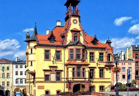 Town Hall In Nowa Ruda Poland Lower Silesia Online Puzzle
