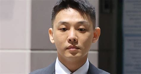 동성 성폭행 혐의 피소 배우 유아인 어제 첫 경찰 조사