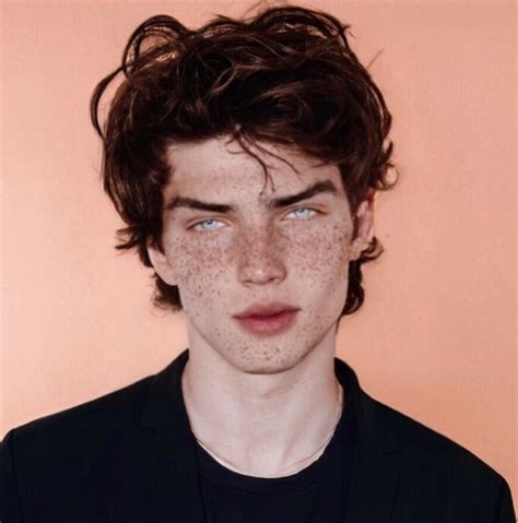 Charlievictoralevera Male Poses Poses For Men Fae Face Male Model Face Glitter Makeup Looks