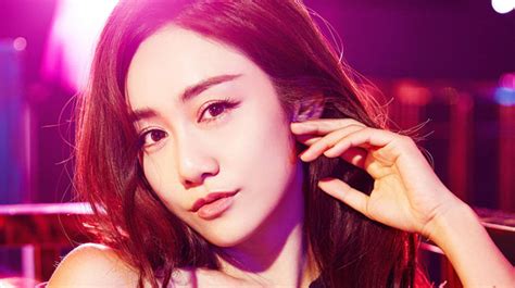 Liu Yun 刘芸 Rakuten Viki